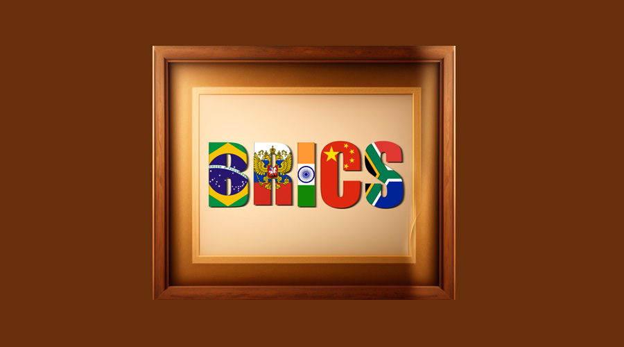 Bitcoin vs BRICS Reserve Currency: What Experts Are Saying